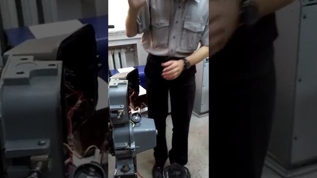 ПМ.02 Замена линз и лампы на светофоре.mp4