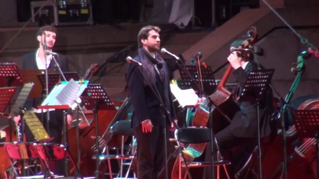 ПЕТР НАЛИЧ НА ПАТРИАРШИХ. ФЕСТИВАЛЬ "МУЗЫКА НА ВОДЕ". 09.05.2015 - "НА ПОЛЯНКЕ ВОЗЛЕ ШКОЛЫ"