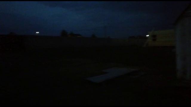 Установка каркаса для сарая. Строим дом своими руками.mp4