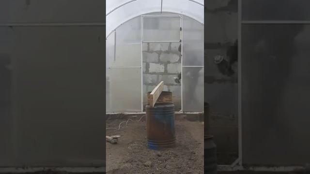 Деревенский трудяга. 
#деревня #деревенскаяжизнь #работа