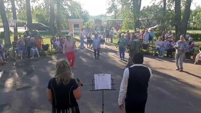 Букет из белых роз.mp4