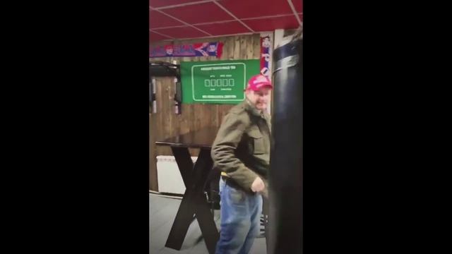 Бойцовский клуб Ваномаса смотреть онлайн видео от VANOMAS MOMENT в хорошем качестве.