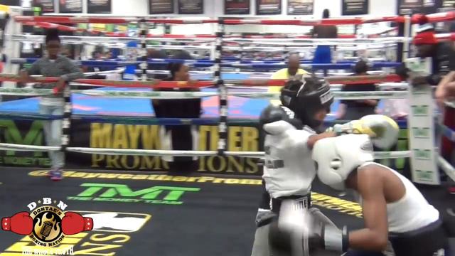 MAYWEATHER SPAR WARS: ROGER MAYWEATHER KID DAMIEN VS NATIONAL CHAMP ...