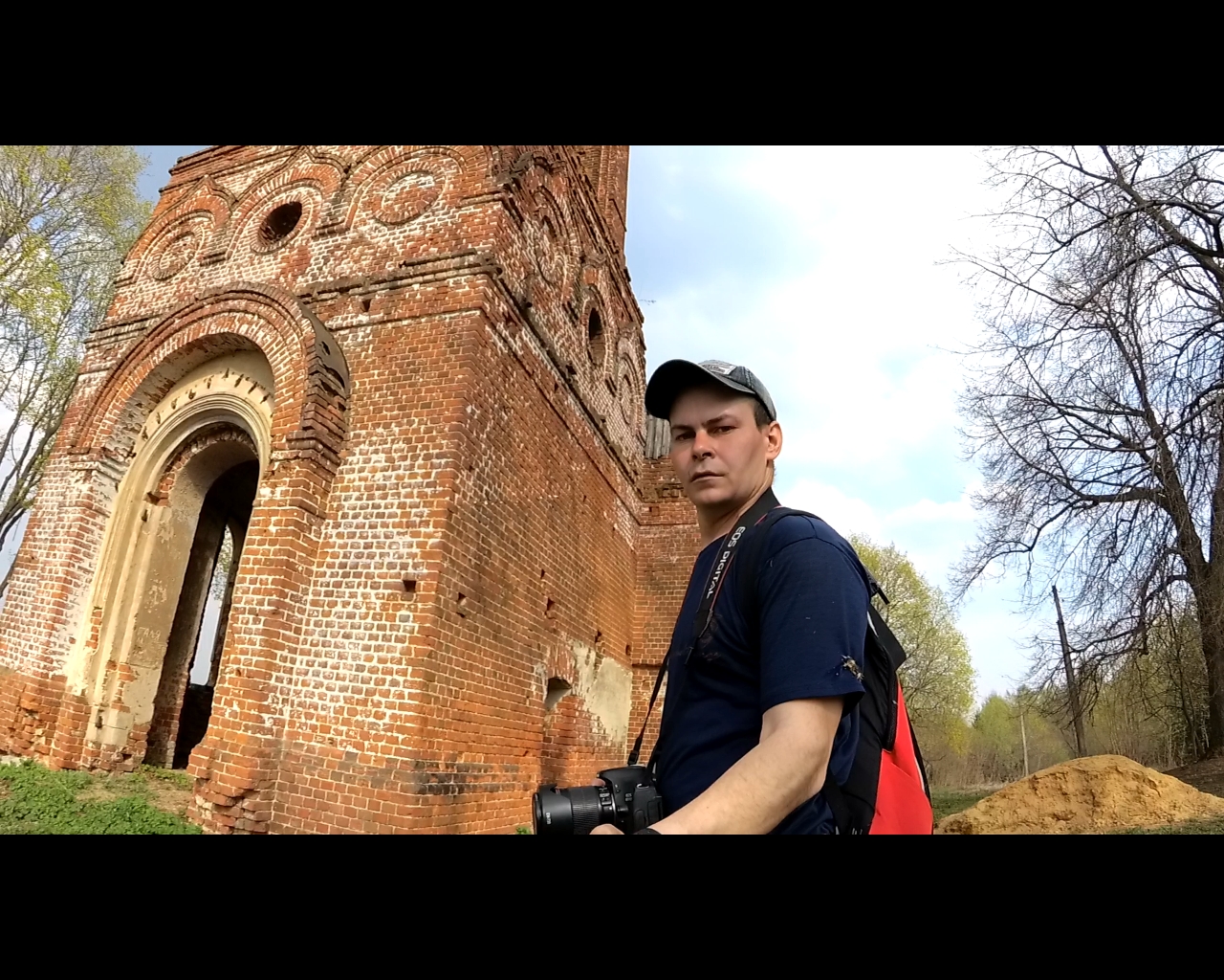 Поход в село Старое Киркино к старинному храму,исследуем заброшенные дома