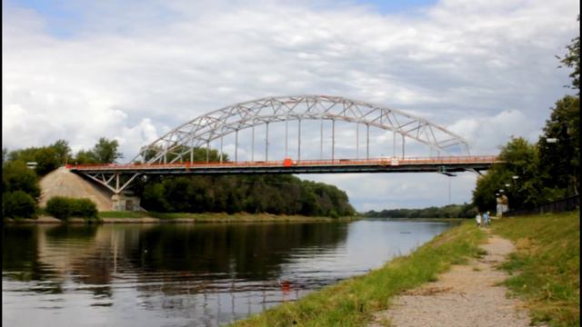 Город с характером. 4 серия. Мост через канал