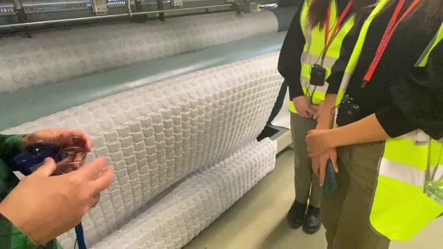 Матрасное производство. Участок производства пружин и участок сборки матрасов.