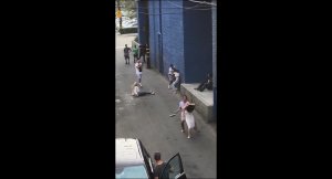 Странный уличный замес