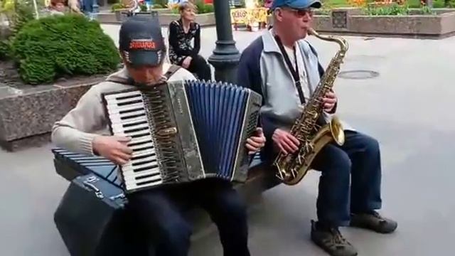 Уличные музыканты в Омске