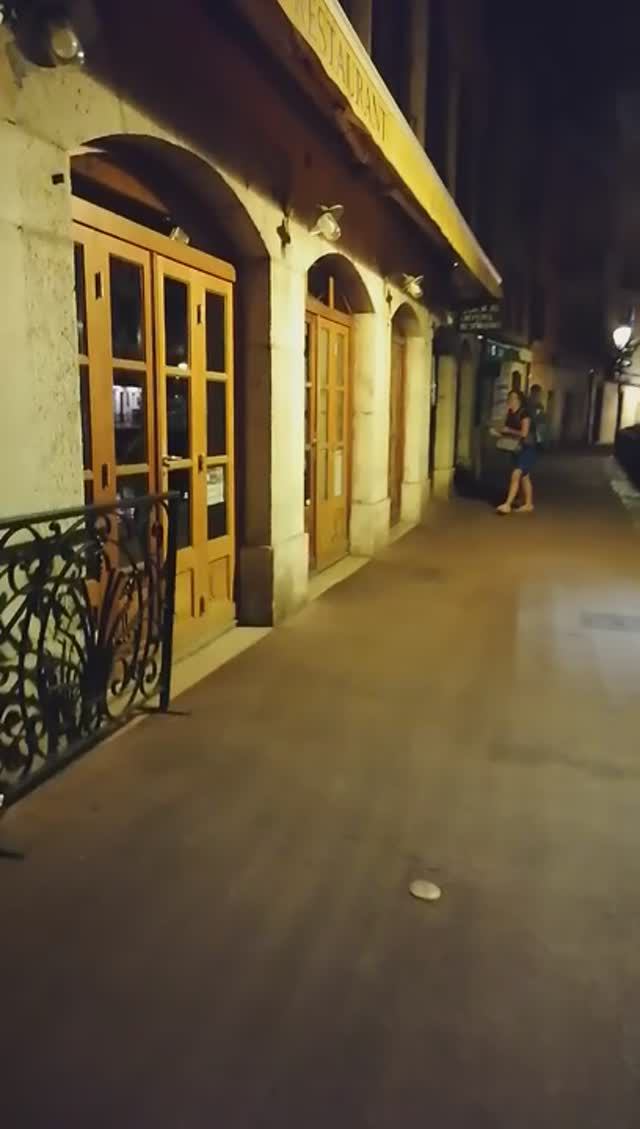 Бульвар де Таракан. Франция