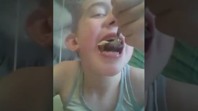 Я ем капусту с мясом