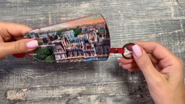 Красная кожаная ключница Колокольчик с Парижем, ручная работа.