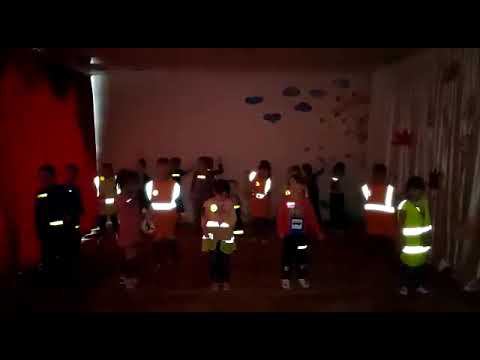 Флешмоб по ПДД "Недетское время"