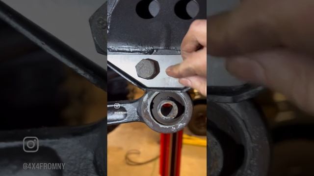 Toyota Land Cruiser 80 series Front Axle Relocation