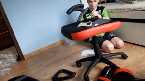 HUZARO FORCE 4.2 RED Unboxing i Montaż w przyśpieszonym tępie.