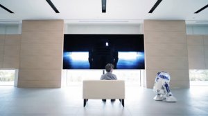 Холодильник в стиле полноразмерного R2-D2 