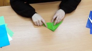Мастер-класс по конструированию из бумаги в технике оригами "Прыгающая лягушка"