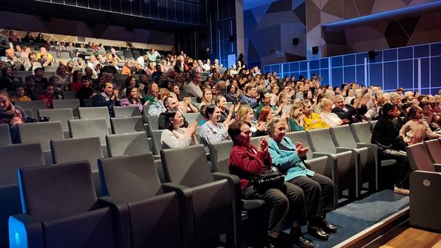 17.11.23, водевиль "Беда от нежного сердца", театр-студия "НАШЕ", КЦ "СТРОГИНО", Москва
