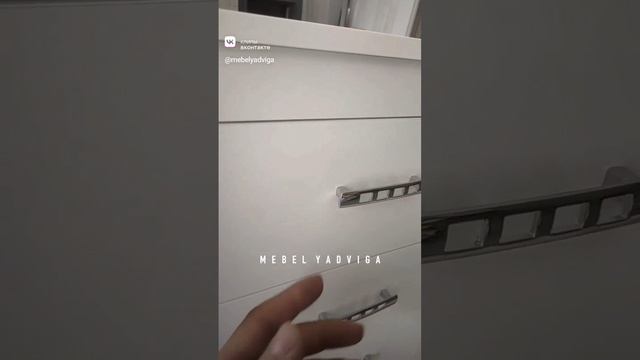 Мебель Ядвига. Маникюрный стол МС14-4 замки