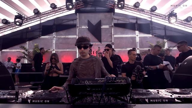 ALE DE TUGLIE at MUSIC ON FESTIVAL 2024 • AMSTERDAM [VEVAL.RU]