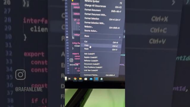 Pega essa extensão do chatGPT para o vscode!!!