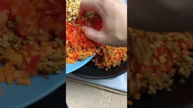 Голубцы с фаршем и рисом на сковороде. Как приготовить голубцы (пошаговый рецепт) #Shorts