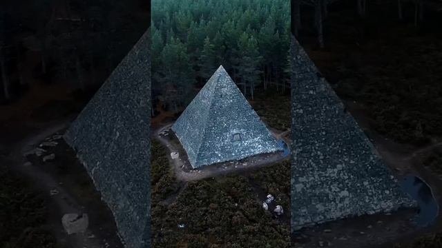 Каменная перамида принца Альберта в Шотландии
