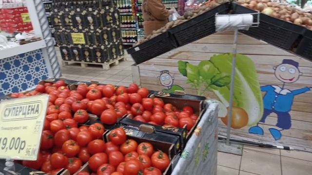 Вау, в Донецке новогодние скидки на продукты