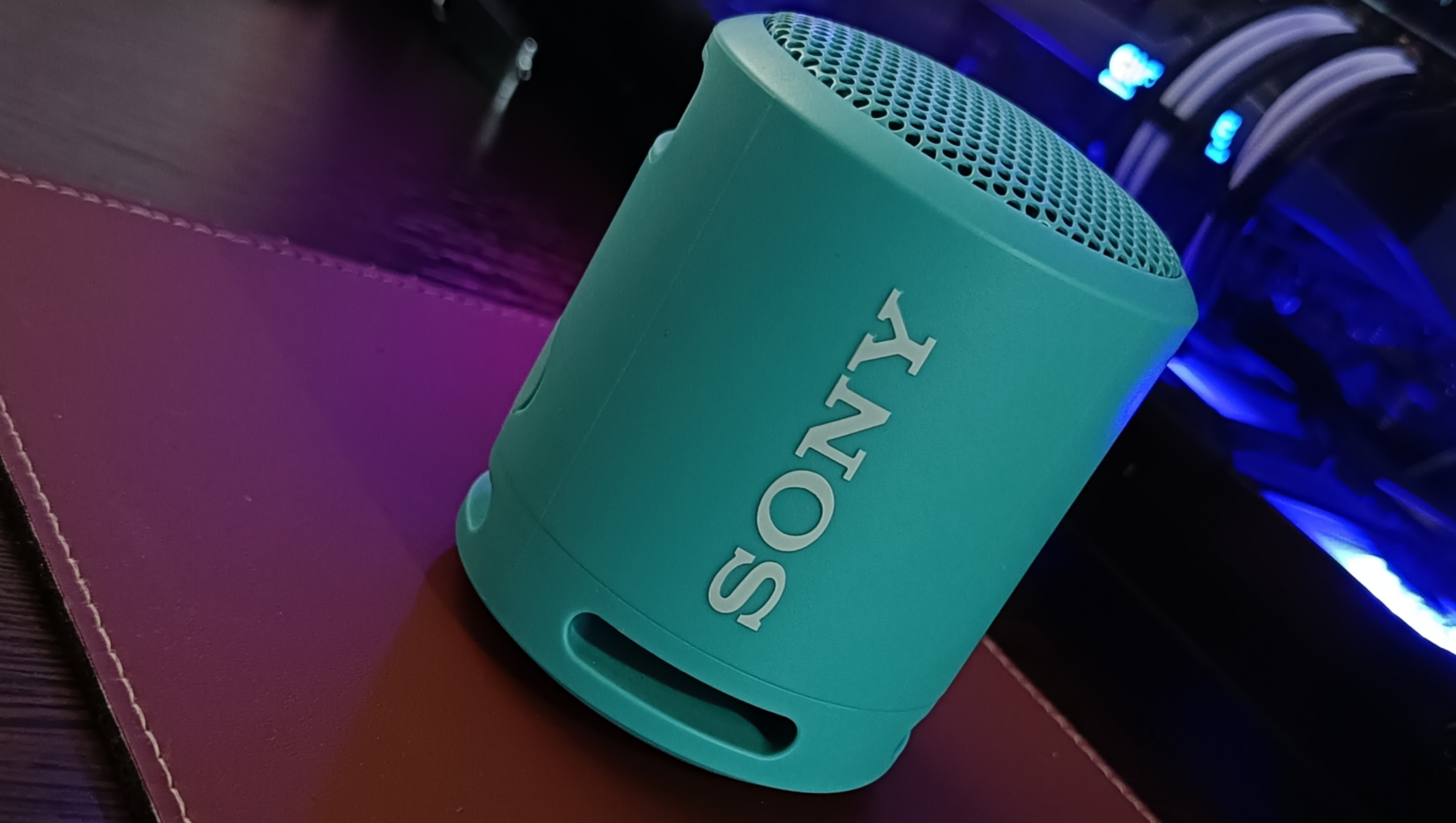 Быстрый обзор колонки Sony SRS-XB13