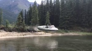 На лодке перепрыгнули через человека