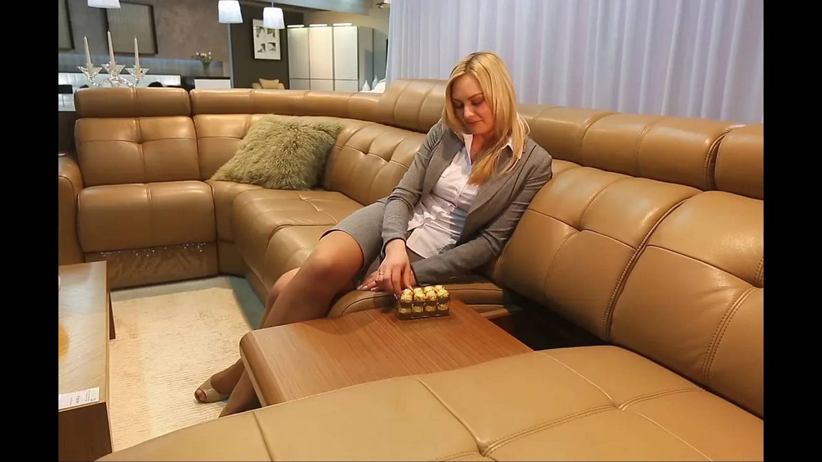 Вставка-бар с сдвижной столешницей