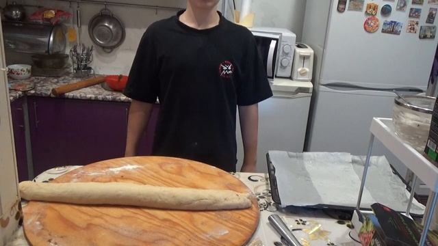 Мои любимые синабоны. Пацан готовит..