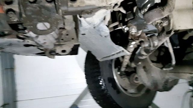 Nissan Patrol стук в передней подвеске! Кузов y61 мотор zd30