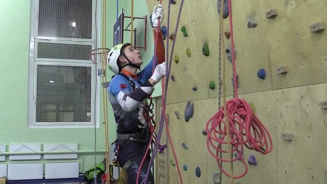 Андрей Жаров