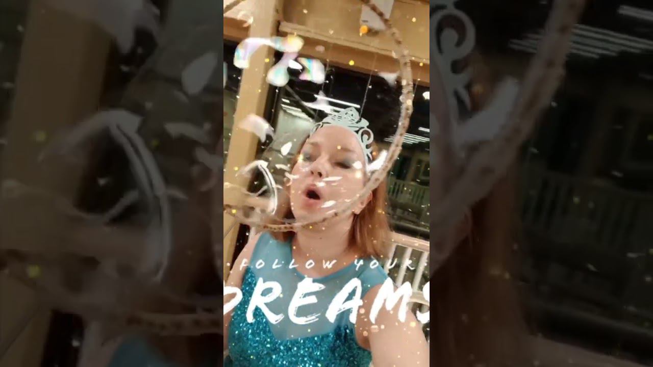 Танцующие мыльные пузыри на детскийпраздник #magic #актрисамосква #танец #шоумыльныхпузырей