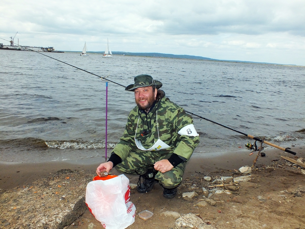 Самодельная подставка под фидер