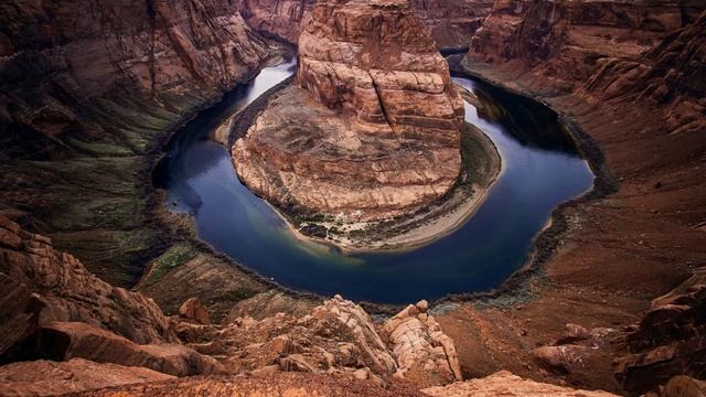 Nicholas Gunn. Entering Twin Falls