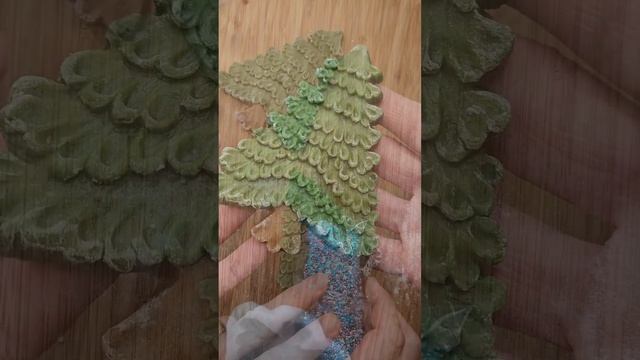 Beautiful Christmas Tree Cookies