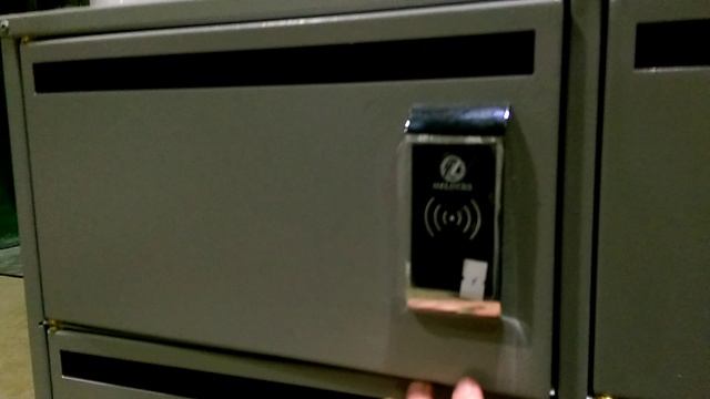 Система хранения на 16 ячеек с RFID замками на каждой ячейке. Часть 2