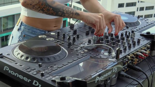 DeepMe - Live @ Rooftop Hollywood, California (VEVAL)