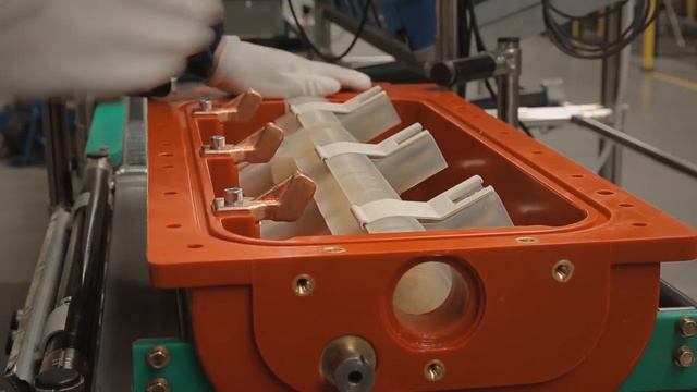 Трехпозиционные выключатели нагрузки и разъединители с элегазовой изоляцией серии SL