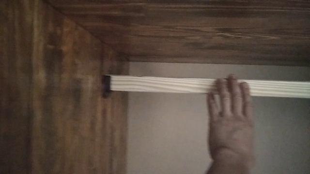 Мебель из дерева. Шкаф для одежды из дерева