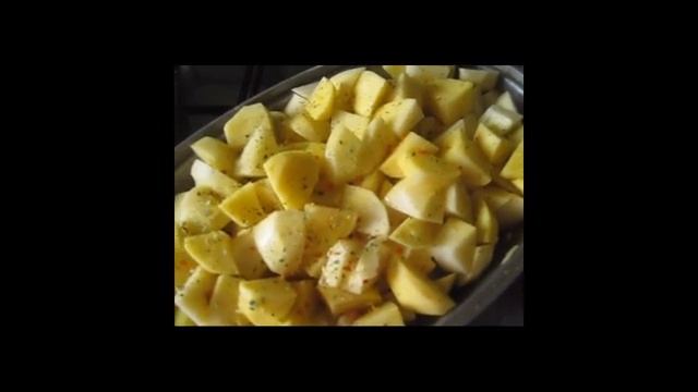 Тушёная картошка с ребрышками