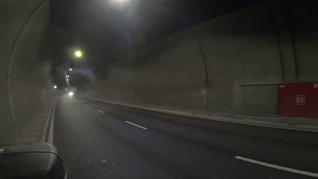 YAMAHA R6 SCPROJECT CR-T EXHAUST FLYBY.