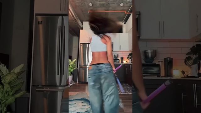 2_5293998954160073720.mp4