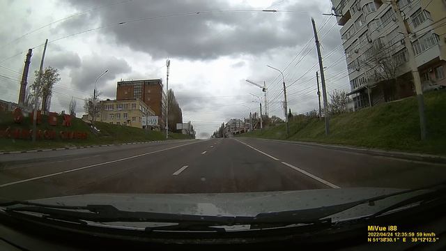 Mio MiVue i88. Комбо-устройство, сотканное из компромиссов.