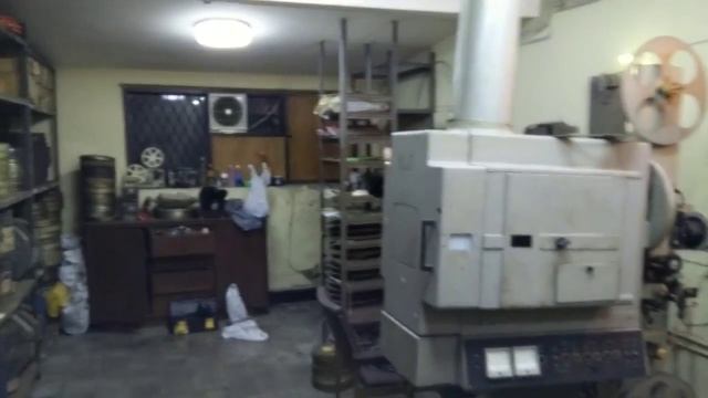 Заброшенная киноаппаратная в клубе 23КПК-2 часть 12.mp4