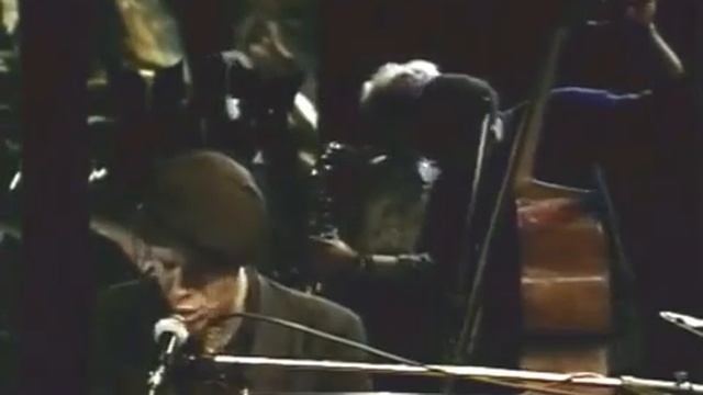 Tom Waits -  Tom Traubert's Blues  (Live on Rockpalast, 1977)
