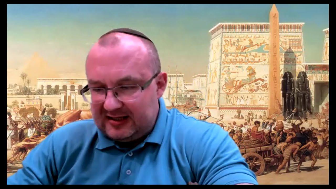 Моше себя считал евреем или египтянином? Как он сострадал трудам братьев? Ма каше ле Раши Шмот 5781