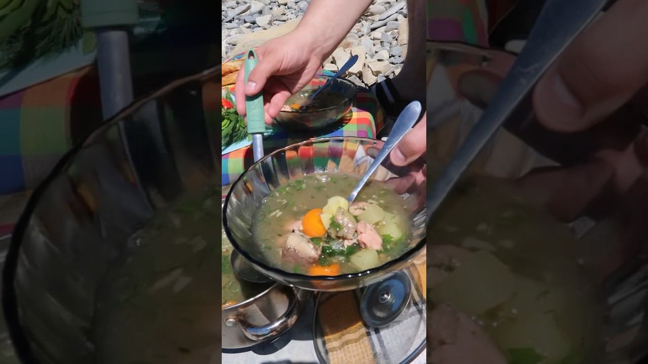 Сварить уху на море в жаркий летний день