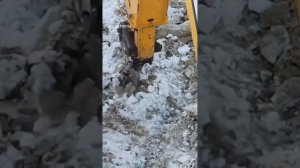Клык рыхлитель на экскаватор погрузчик / +7 916 224-39-88 / +7 (999) 991-27-90 / титан-решения.рф
